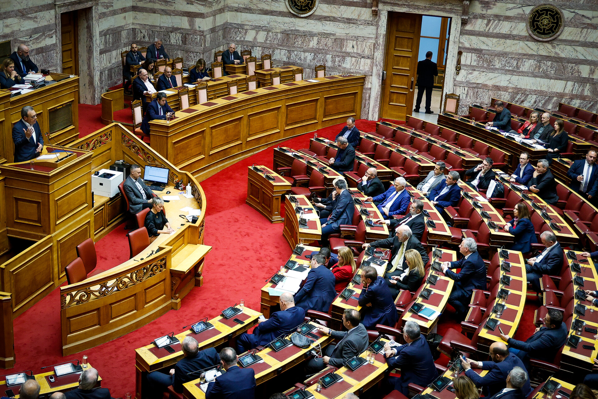 Βουλή: Σήμερα η ψήφιση του νομοσχεδίου για τα «κόκκινα δάνεια» | LiFO
